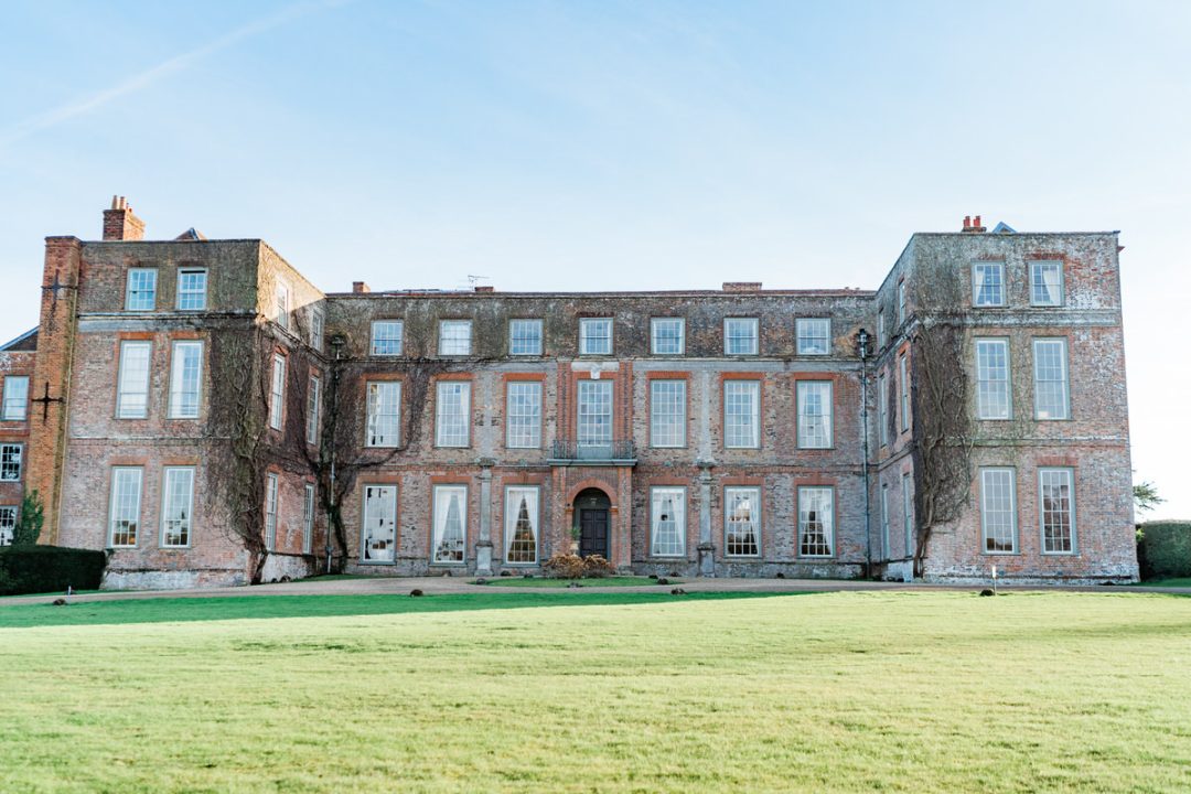 Suffolk winter wedding inspiration at Glemham Hall
