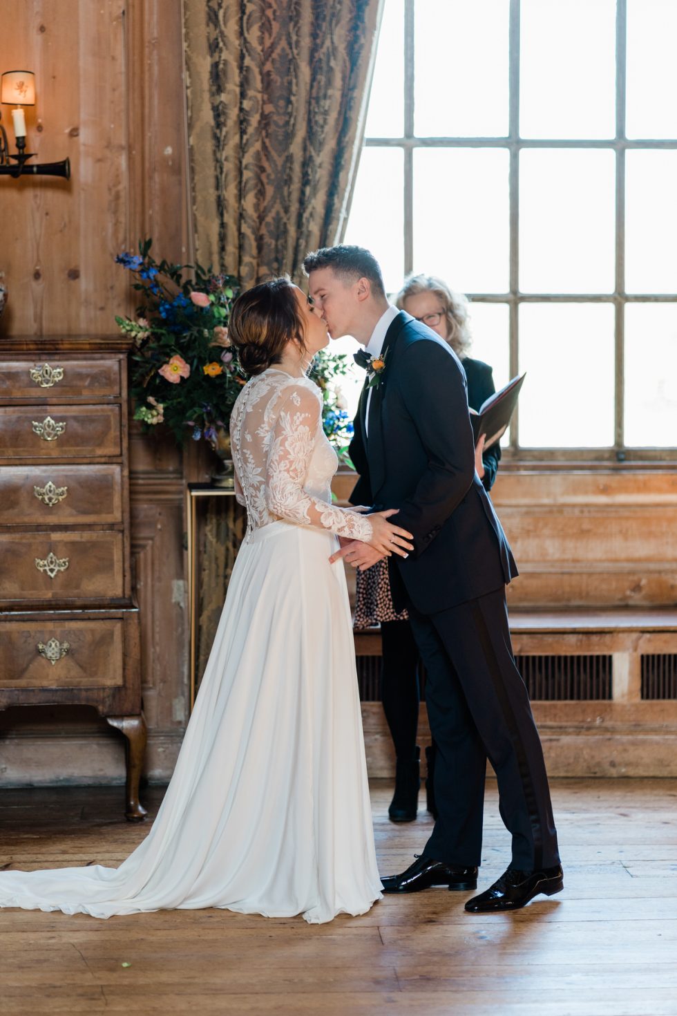 Suffolk winter wedding inspiration at Glemham Hall