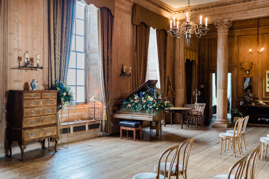 Suffolk winter wedding inspiration at Glemham Hall