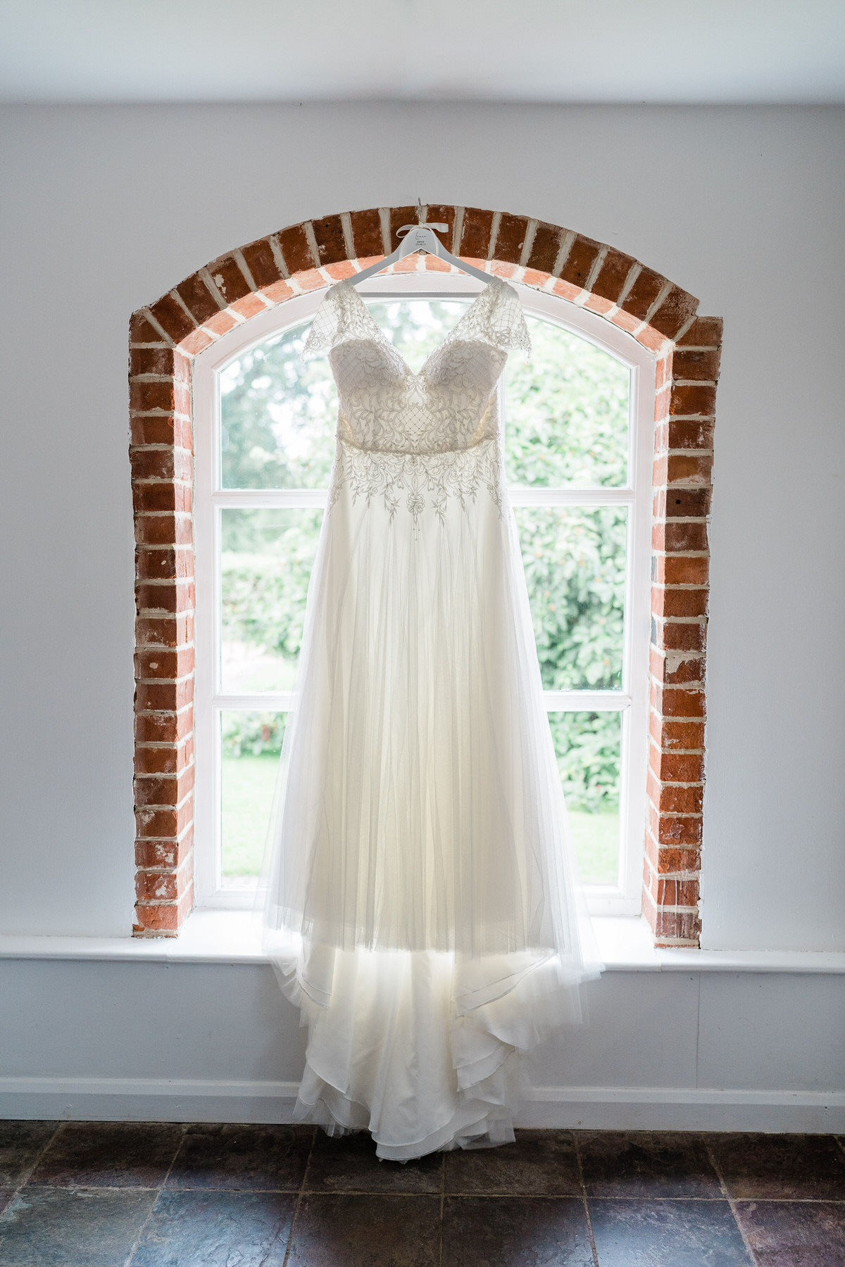 Your Guide to Villiers Barn Weddings with Beautiful Photography